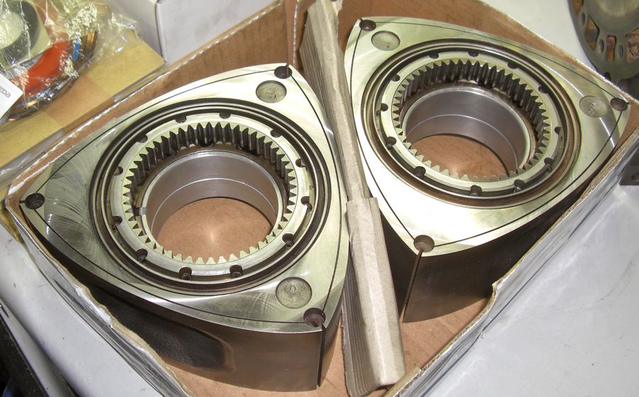 13B EP. New rotor housings. Fully balanced. [SOLD] - AusRotary